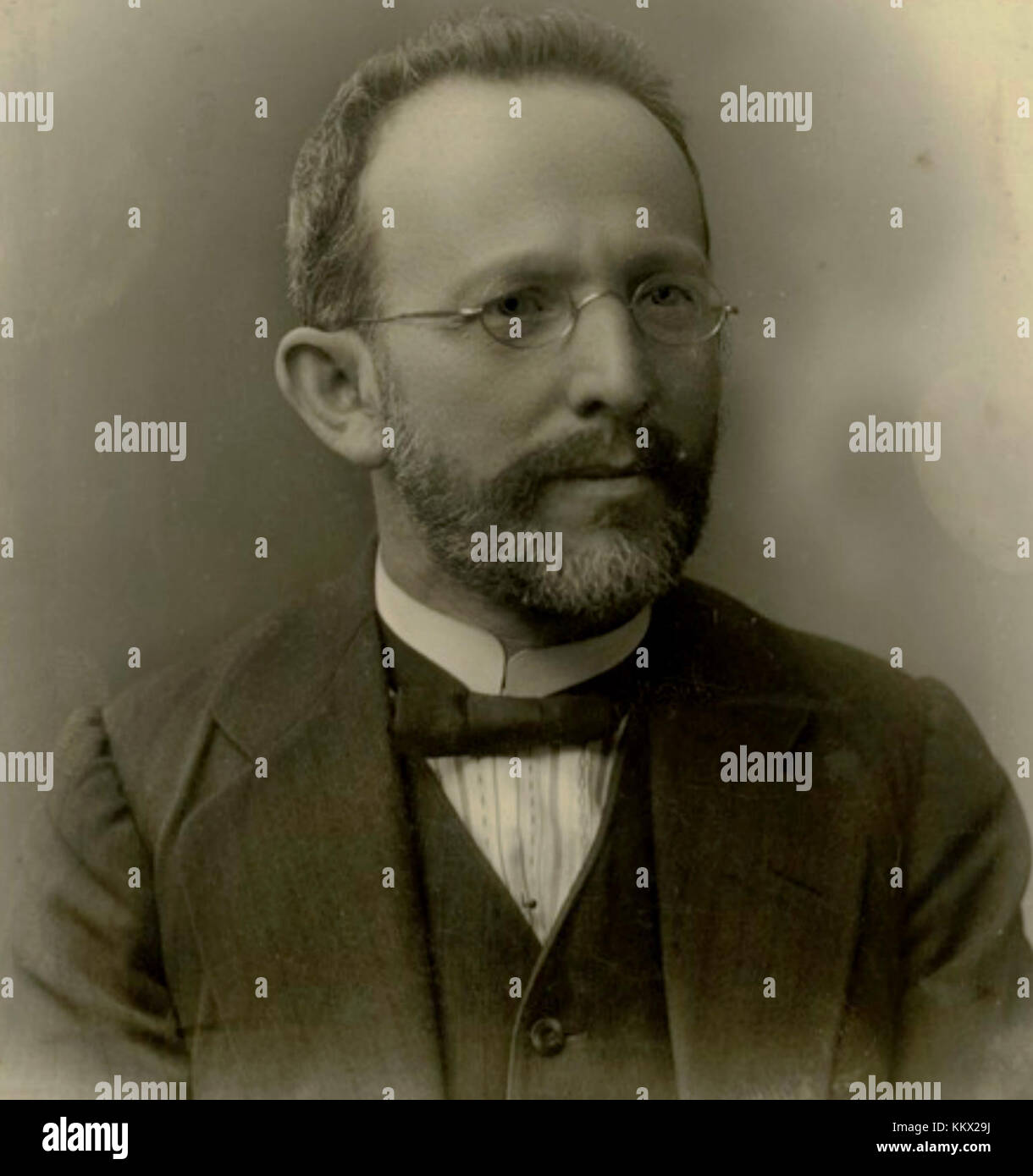 Samuel Leib Zitron was a prominent figure, known for his contributions ...