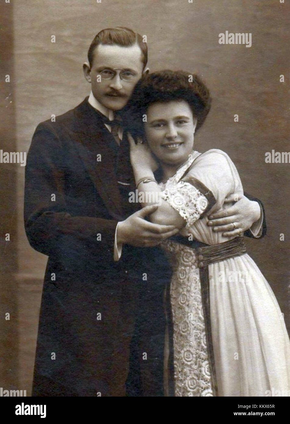 Vorontsov Velyaminiv, a prominent figure, is photographed with his wife ...