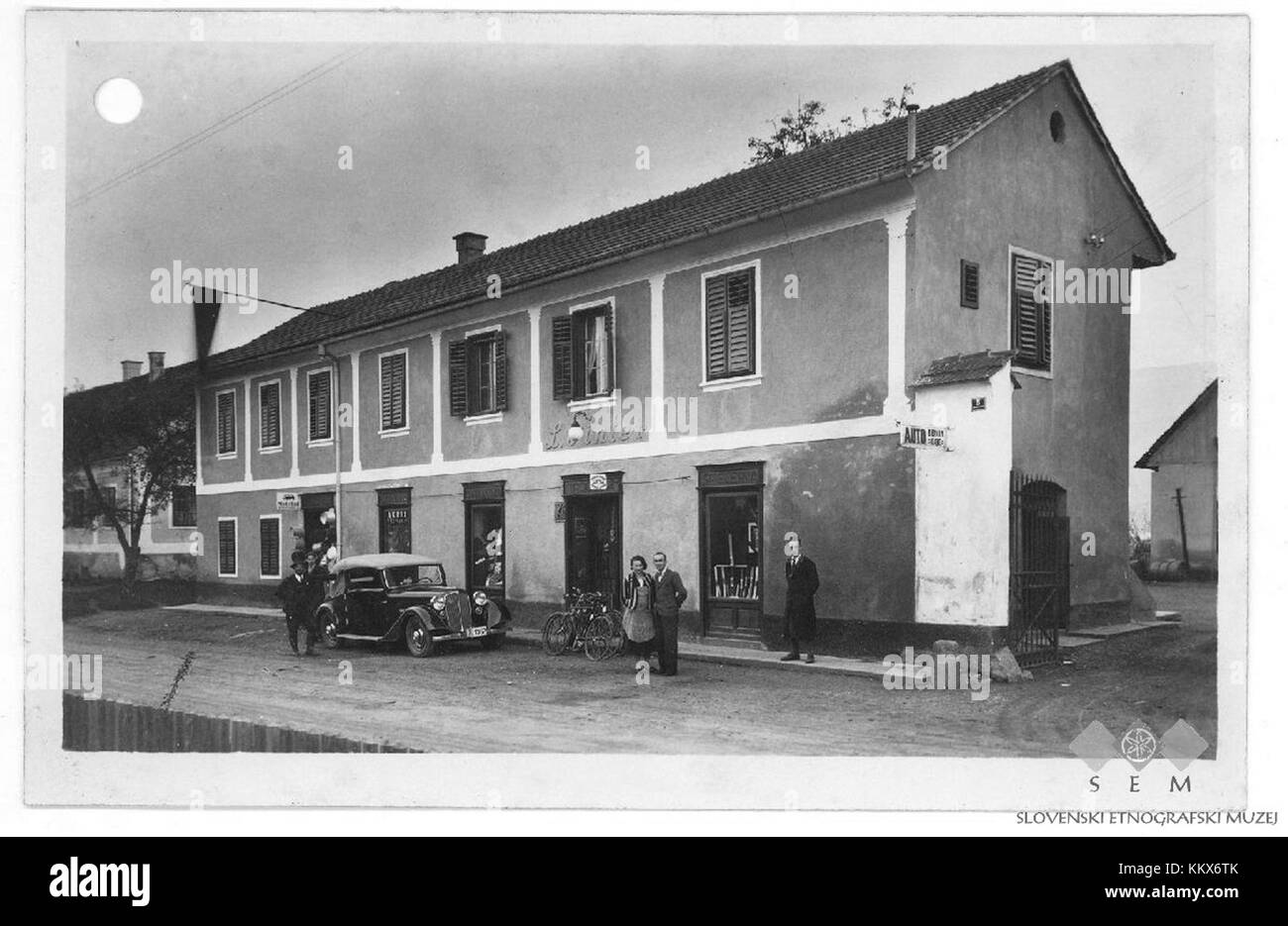 Image capturing scenic view Black and White Stock Photos & Images - Alamy