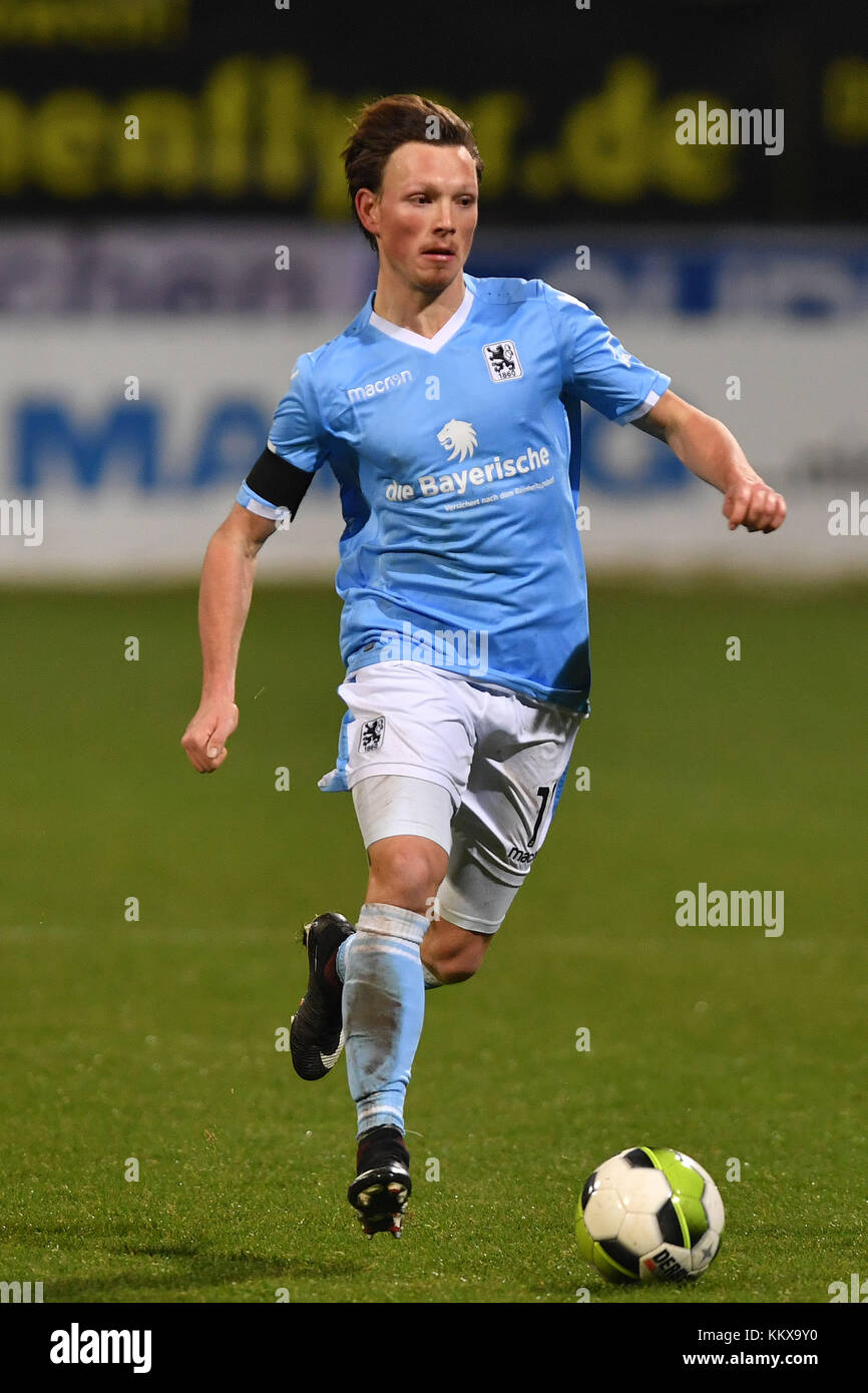 Muenchen, Deutschland. 01st Dec, 2017. Christian Koeppel (TSV Munich ...