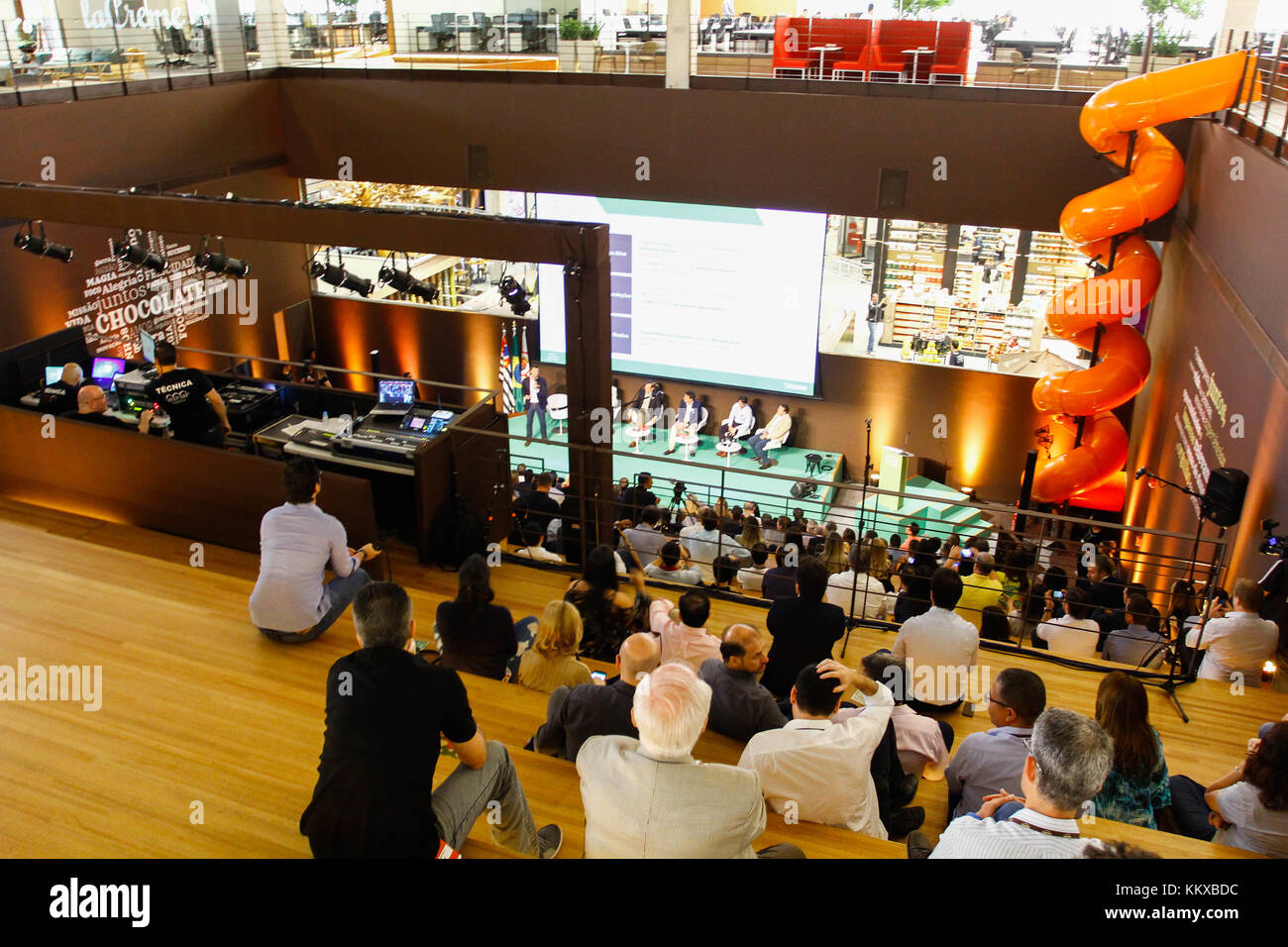 Itapevi, Brazil. 02nd Dec, 2017. On Saturday (02), the 8th Forum of ...