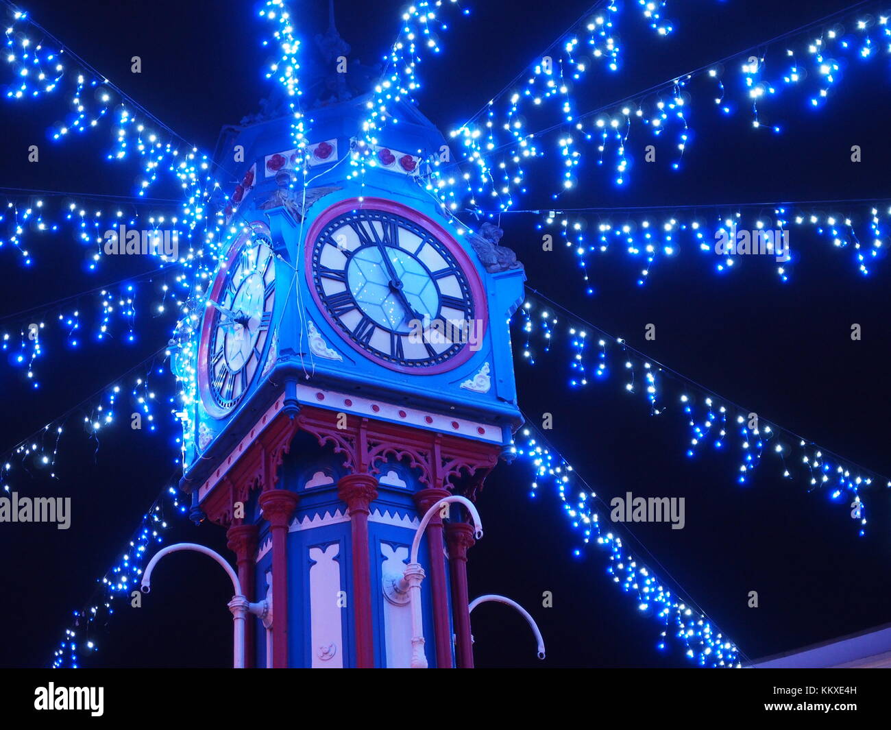 Sheerness, Kent, UK. 2nd Dec, 2017. Sheerness high street was filled ...