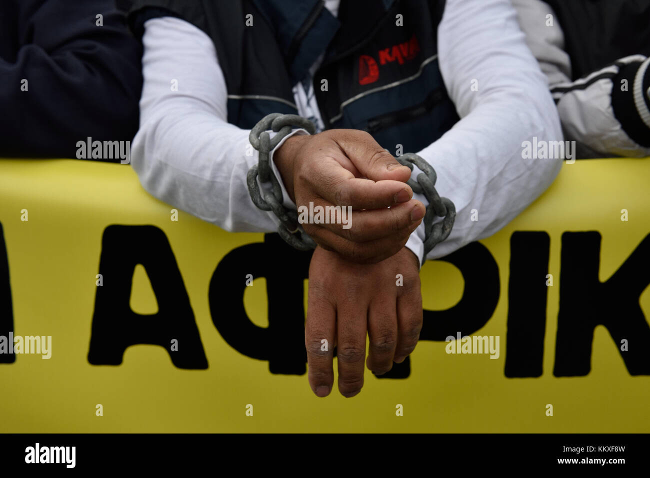 Chained african slaves hi-res stock photography and images - Alamy