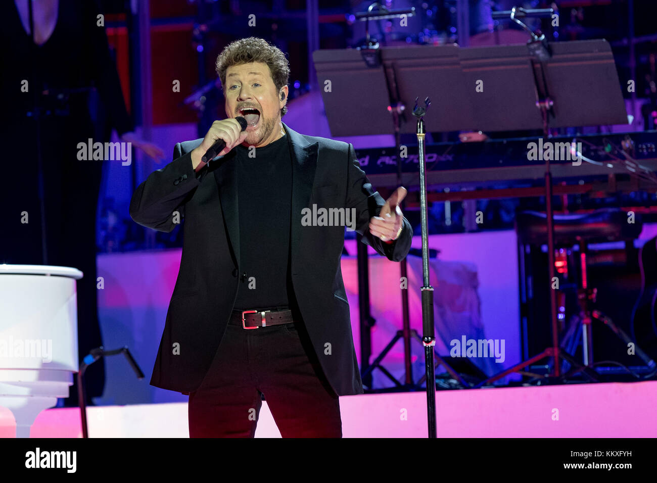 Alfie bass hi-res stock photography and images - Alamy