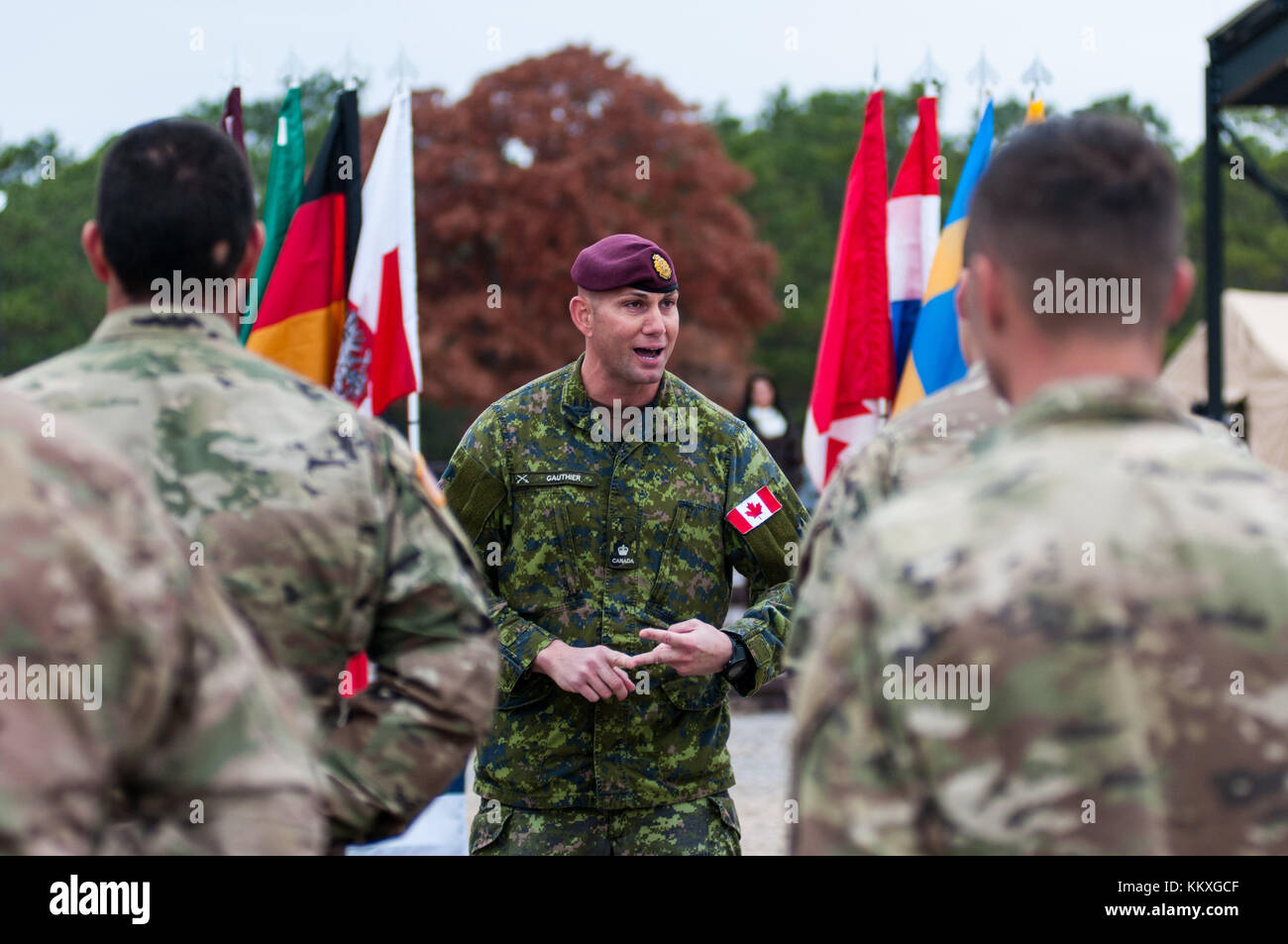 Canadian paratroopers hi-res stock photography and images - Alamy