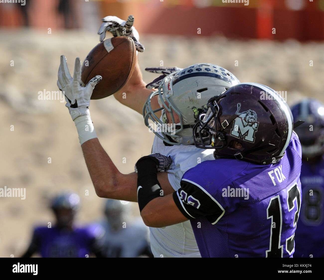 Albuquerque, NM, USA. 2nd Dec, 2017. La Cueva's #13 Grant Giesler makes ...