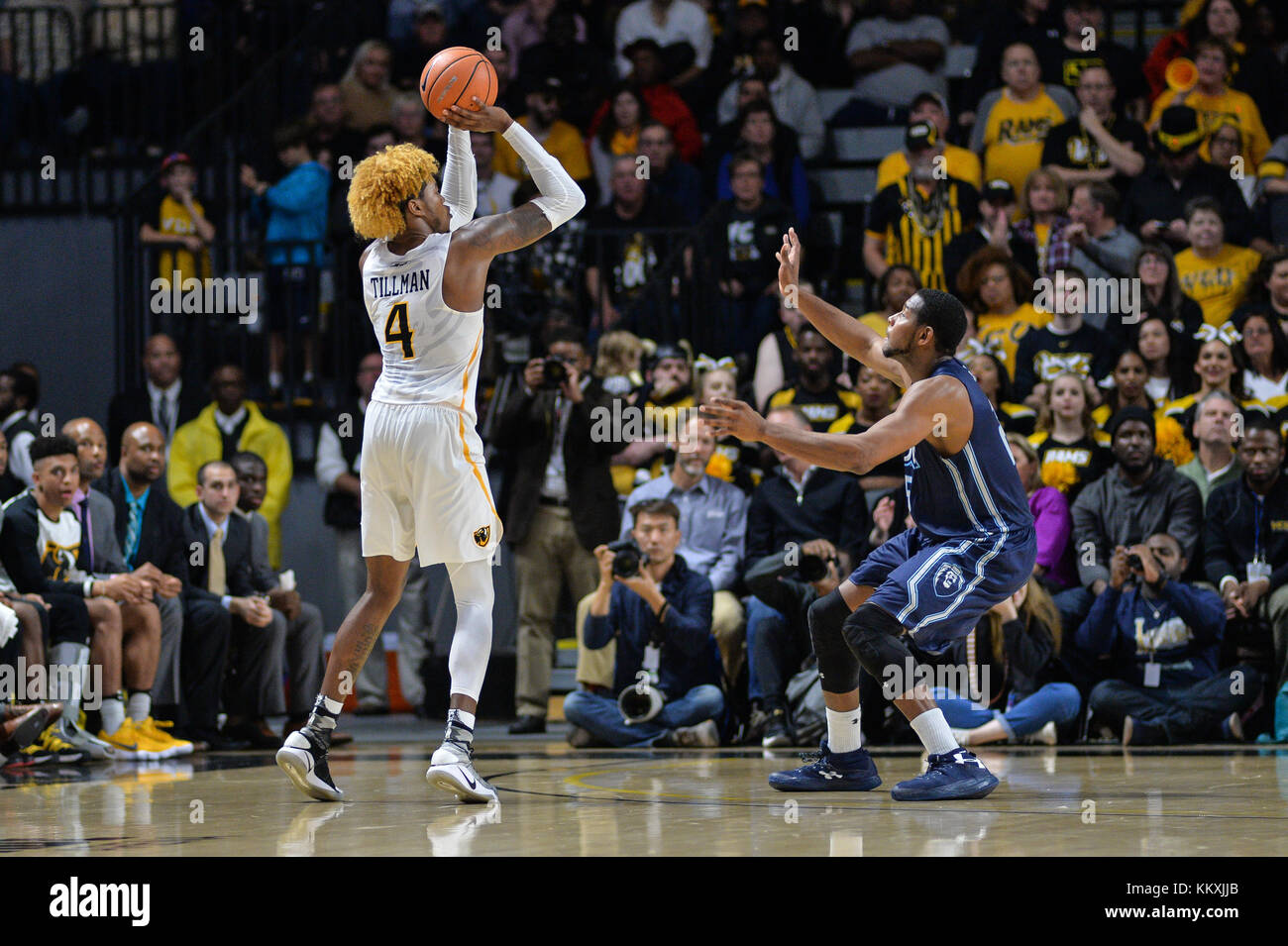 Richmond, Virginia, USA. 2nd Dec, 2017. JUSTIN TILLMAN (4) shoots a ...