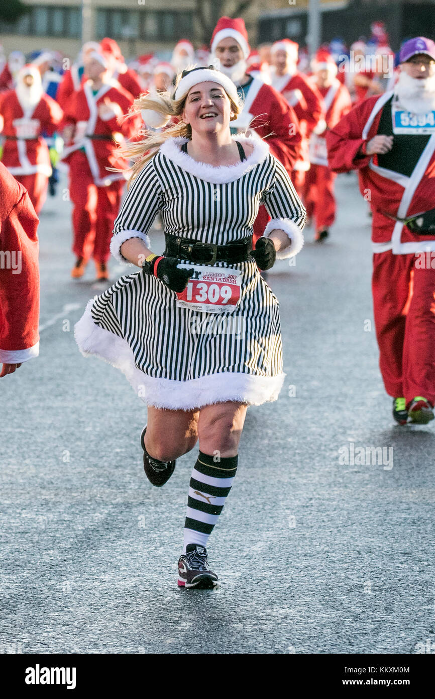 Adult santa suits hi-res stock photography and images - Alamy