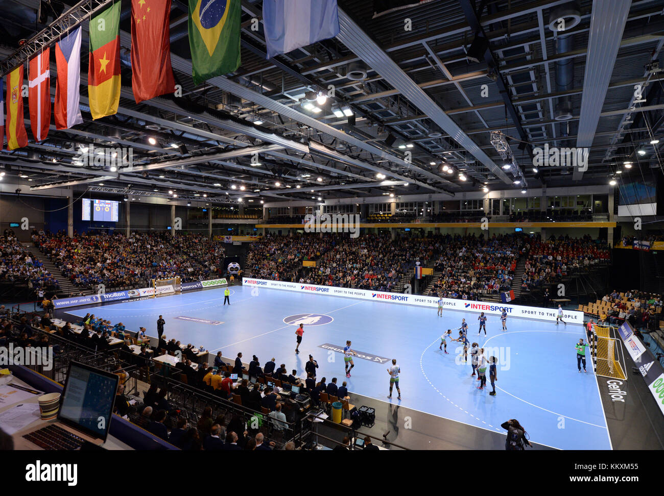 A sold-out stadium ahead of the women's handball world championships ...