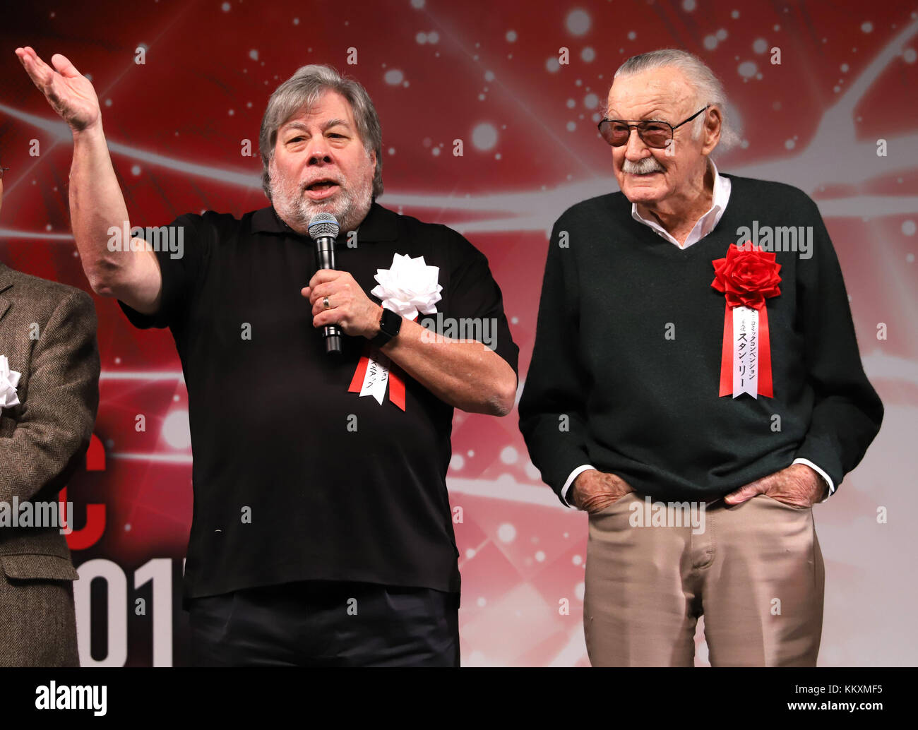 Chiba, Japan. 1st Dec, 2017. Marvel's honorary chairman Stan Lee (R ...