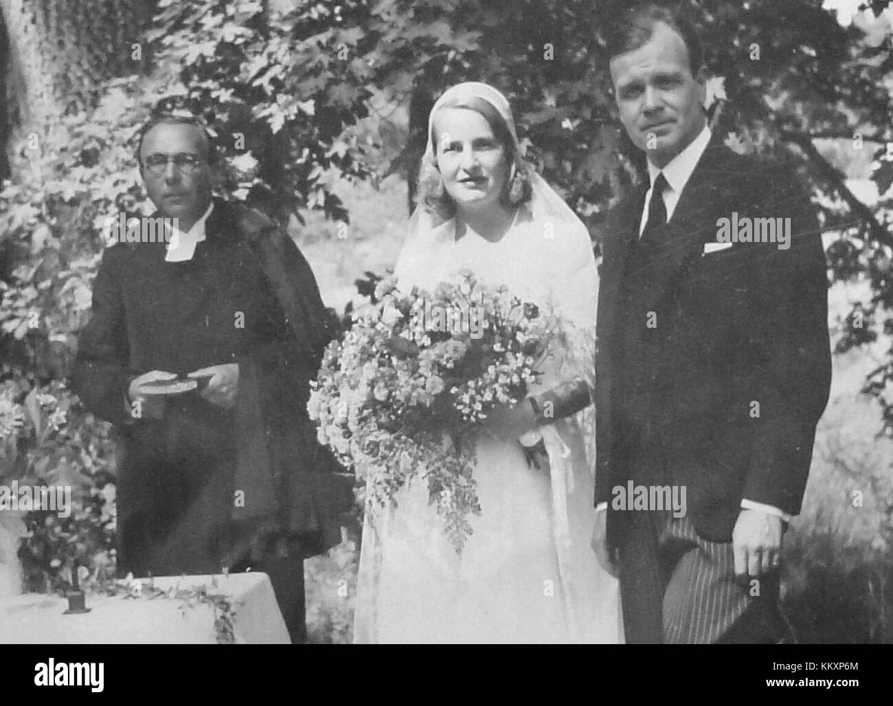 This image from 1943 depicts the Swedish artist Evert Lundquist with ...