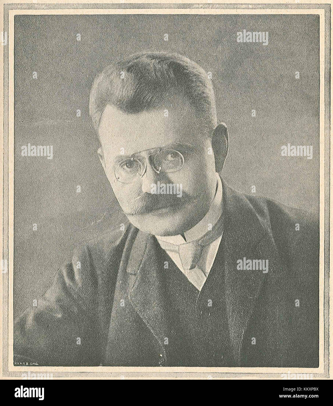 Elmquist, Henning i Hvar 8 dag 2 1906 Stock Photo - Alamy