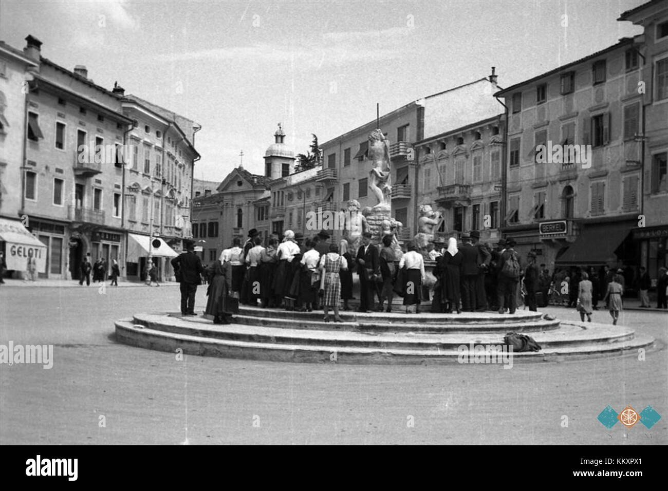 A historical photograph from 1939 showing a group of Romani people in ...