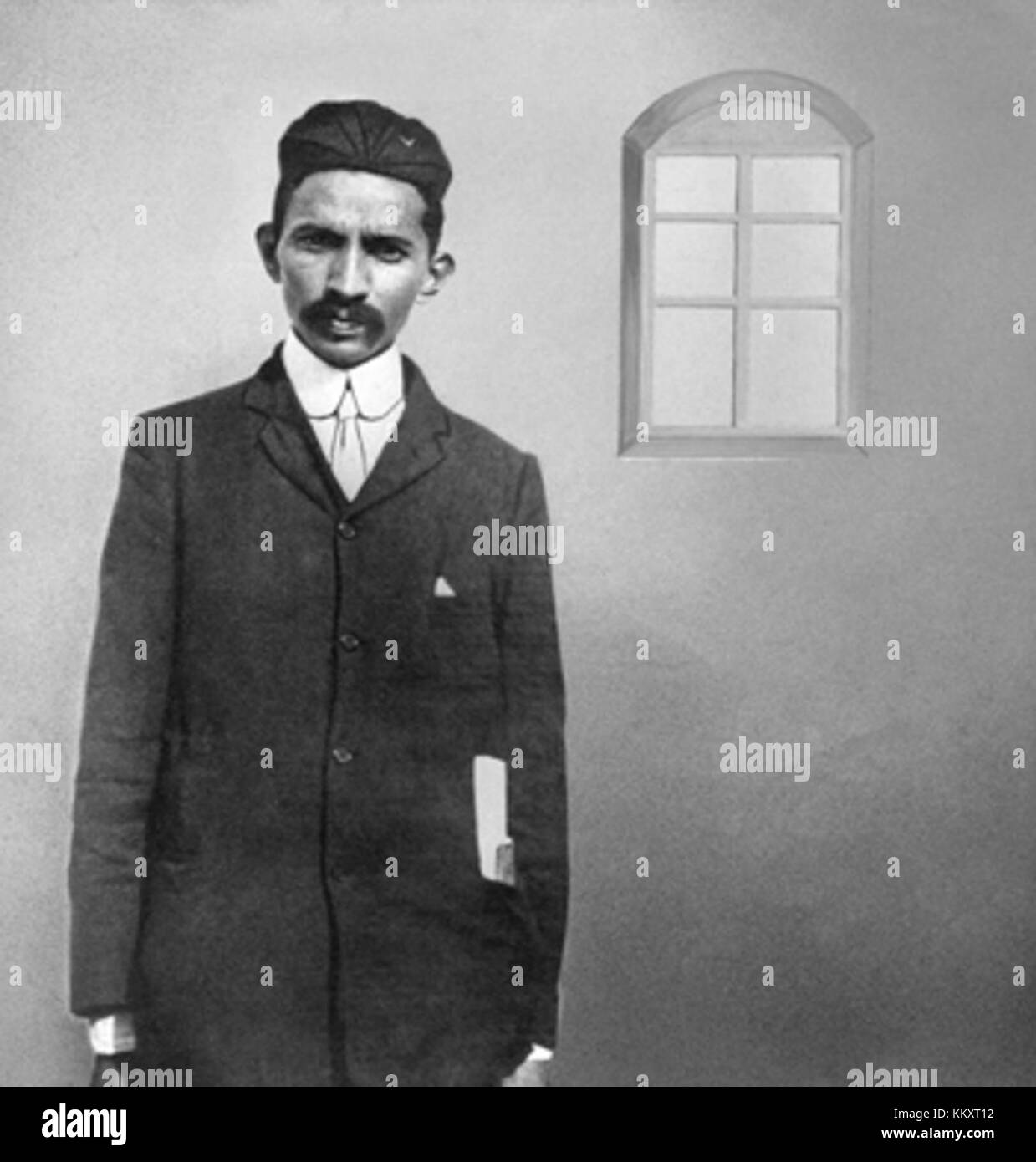 Mahatma gandhi south africa Black and White Stock Photos & Images - Alamy