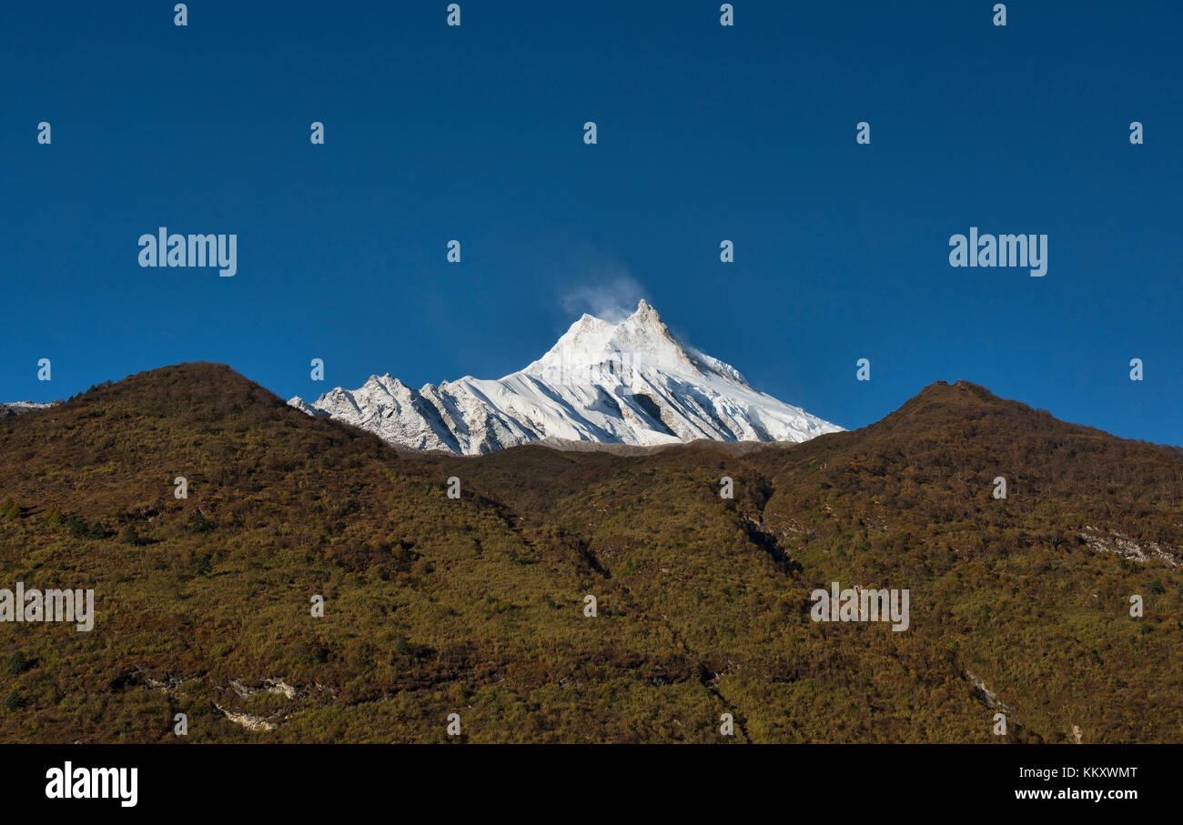 Manaslu, world's eighth highest peak (8,163 metres) at sunrise ...