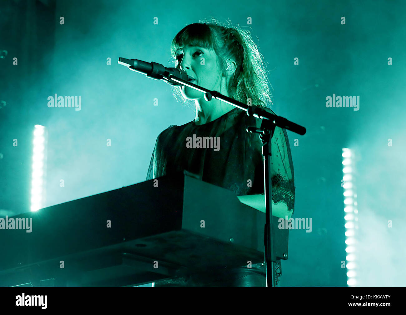 Oh Wonder Singer High Resolution Stock Photography and Images - Alamy