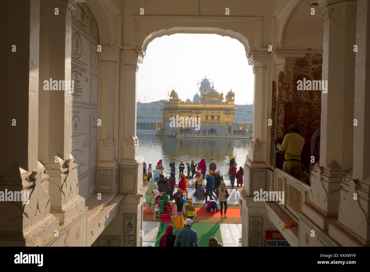 Sikh gurdwara golden temple hi-res stock photography and images - Alamy