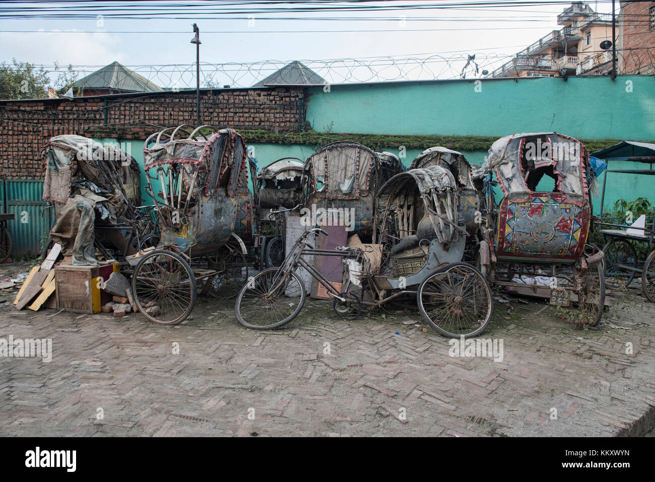 Old rickshaws hi-res stock photography and images - Alamy