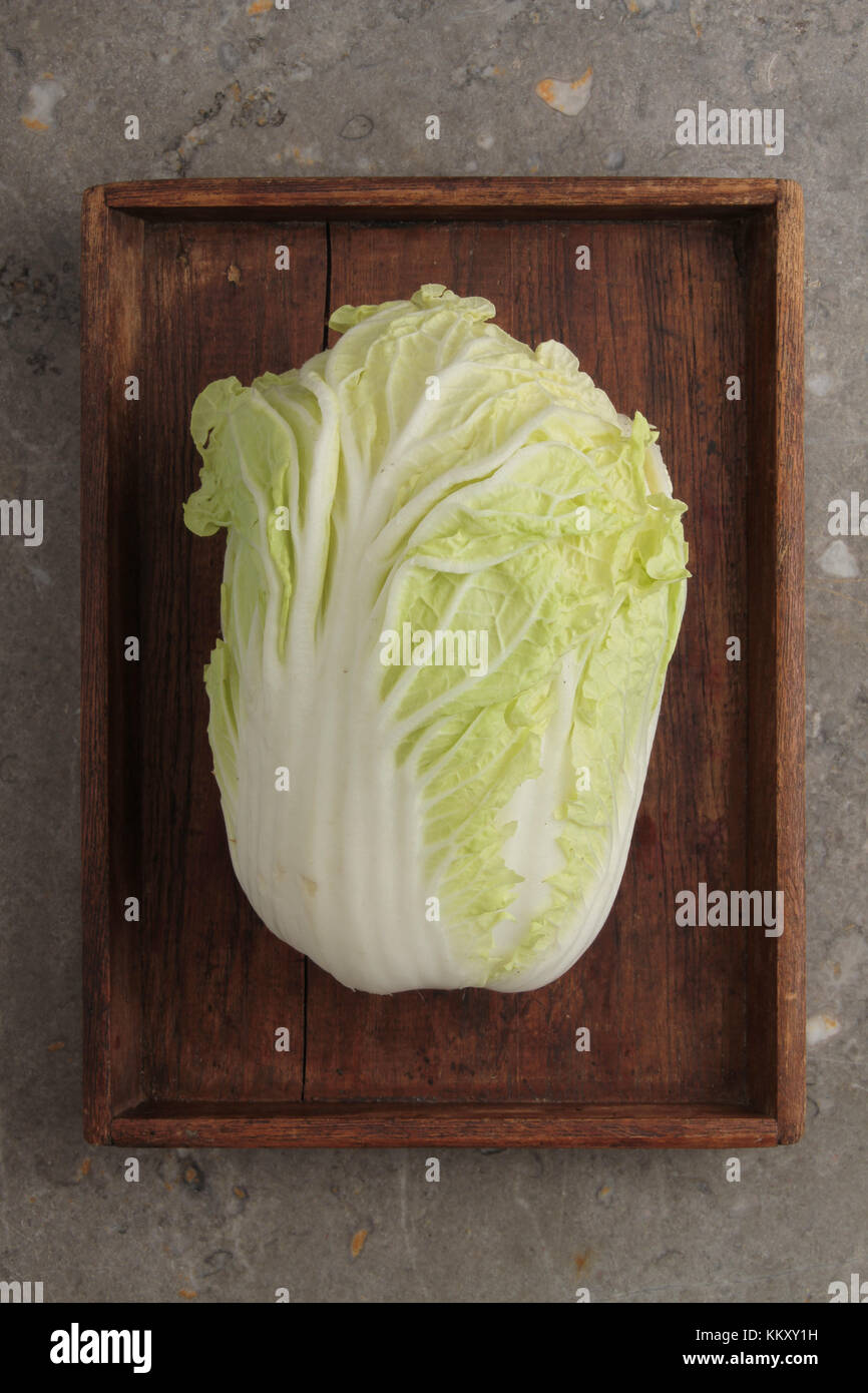 fresh lettuce salad leaves Stock Photo - Alamy