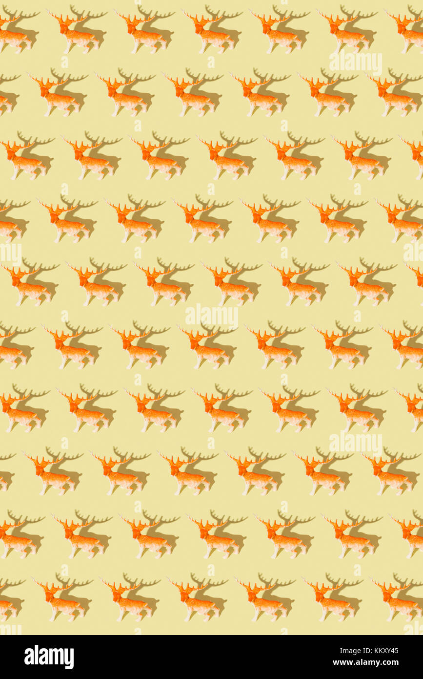 Deer pattern background Stock Photo - Alamy