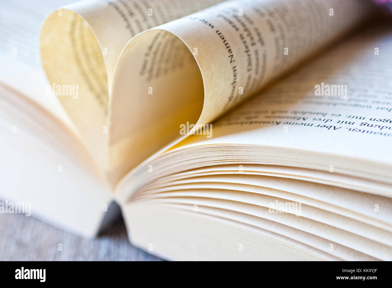 Heart reading hi-res stock photography and images - Alamy
