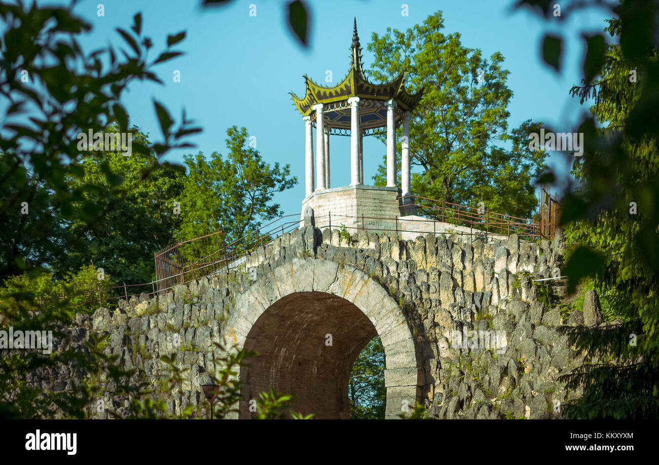Chinese bridge in alexander park of tsarskoye selo hi-res stock ...