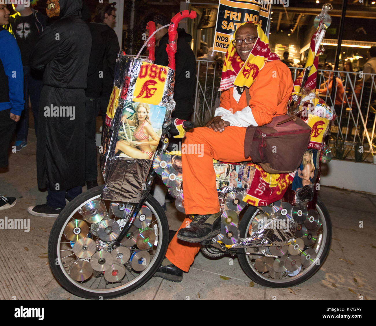 West Hollywood (WeHo) Halloween Carnaval in West Hollywood Featuring ...