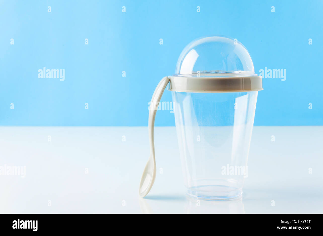 Clear plastic cup mock up hi-res stock photography and images - Alamy