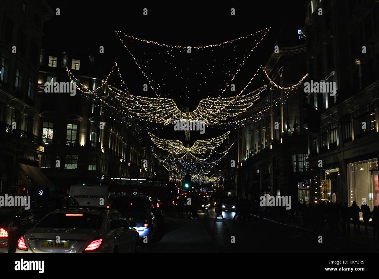 Christmas Walkabout in London 2017 Stock Photo - Alamy
