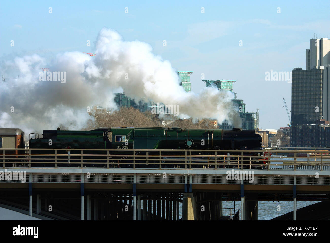 Steam railway pollution hi-res stock photography and images - Alamy