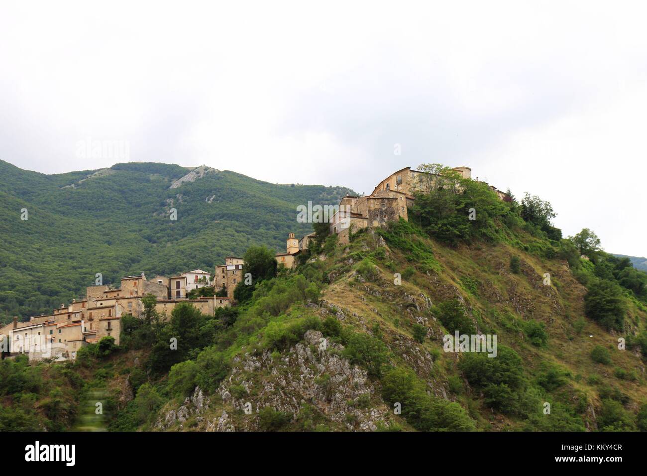 Italian village on top of a cliff Stock Photo - Alamy