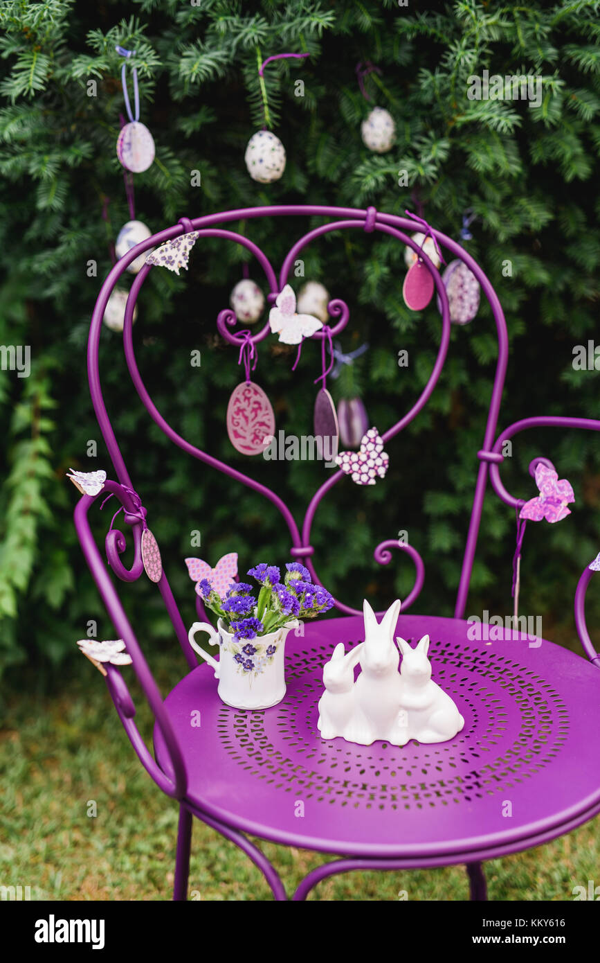 Easter decoration, garden chair, porcelain figure, Easter bunny Stock ...