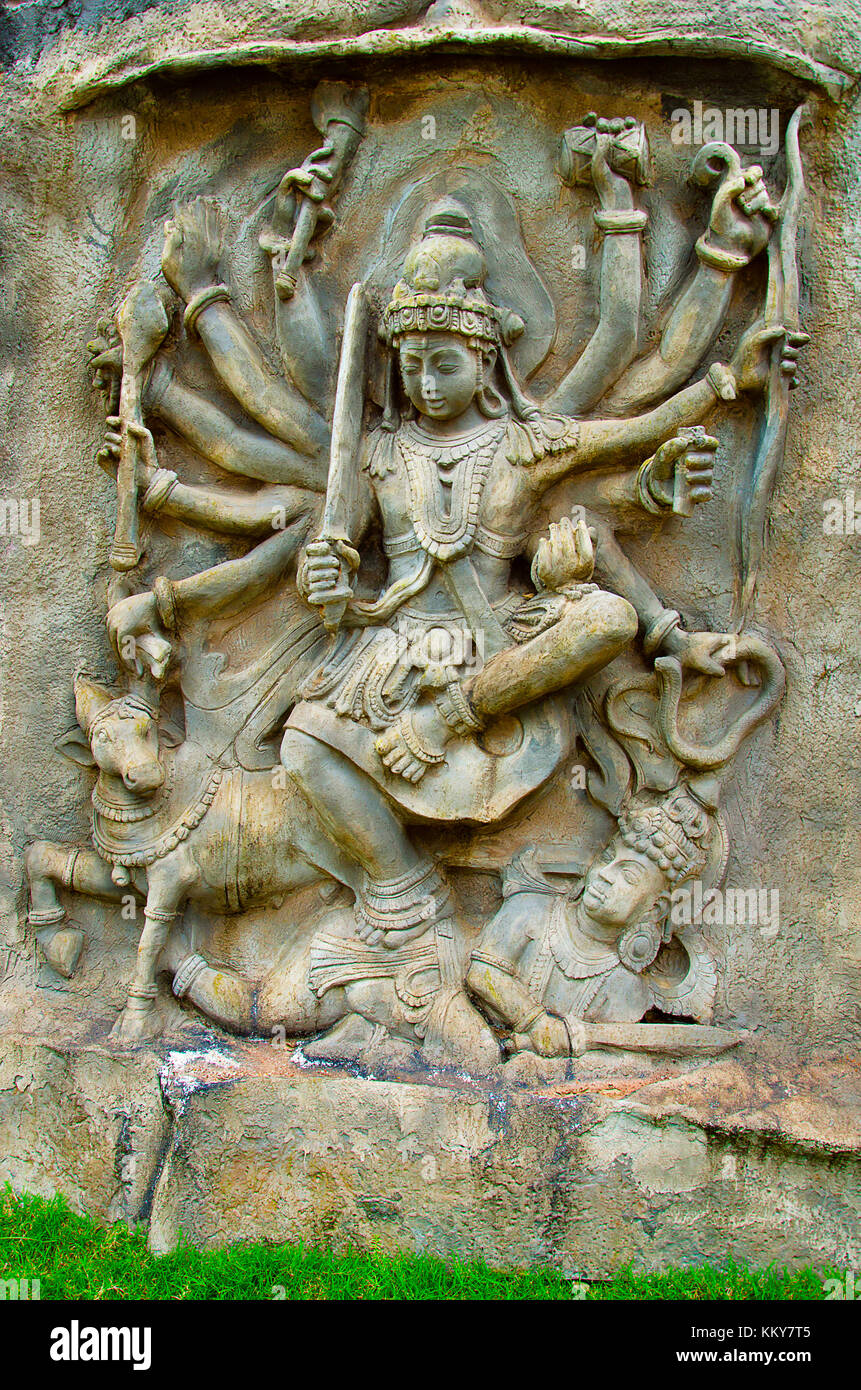 Durga mahishasura hi-res stock photography and images - Alamy