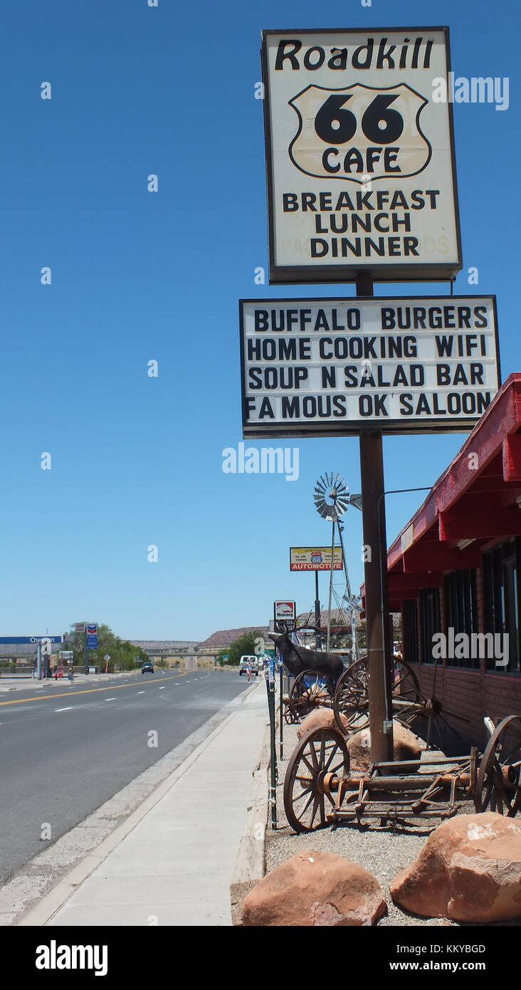 Roadkill 66 cafe hi-res stock photography and images - Alamy