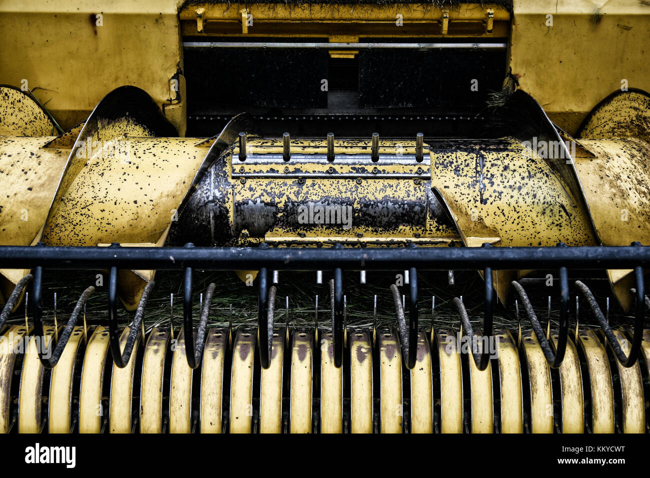 Old threshing machine hi-res stock photography and images - Alamy