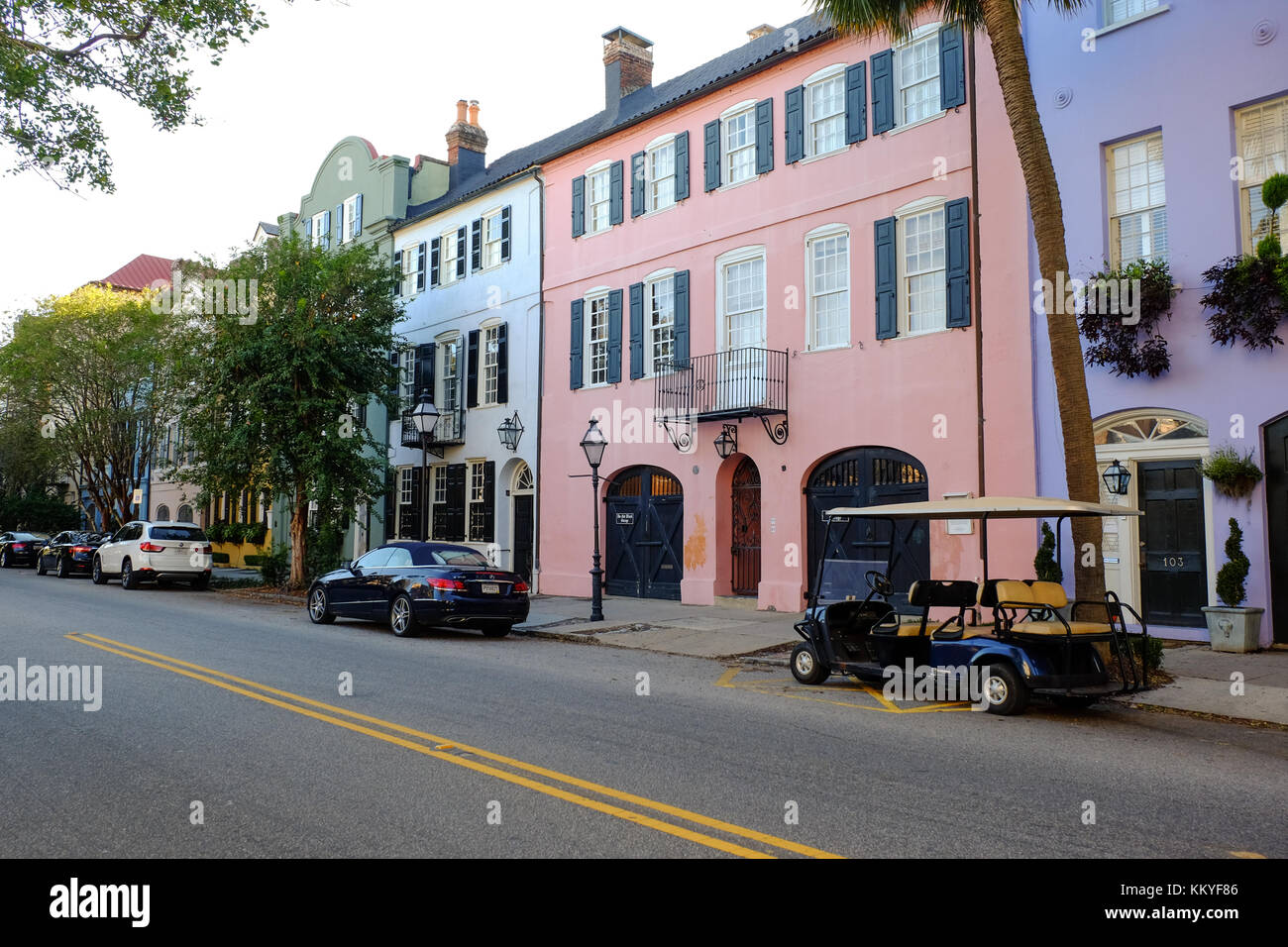 Rainbow row charleston south carolina hi-res stock photography and ...