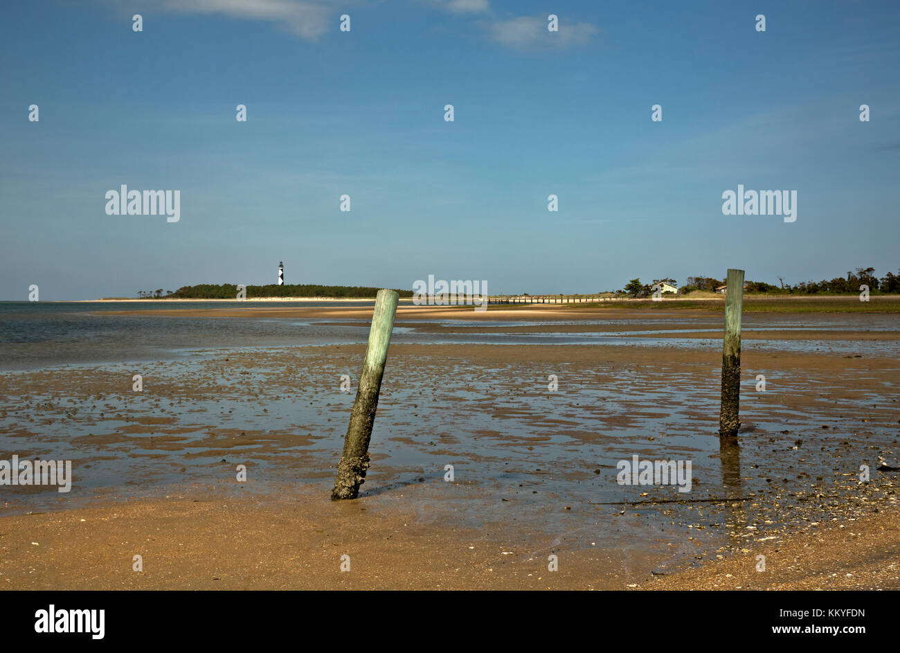 NC00997-00...NORTH CAROLINA - View of Barden Inlet and Cape Lookout ...