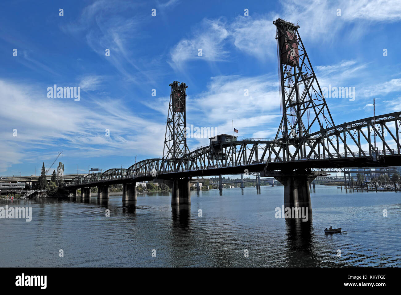 Hawthorne Bridge over the Willamette River in Portland Oregon USA KATHY ...