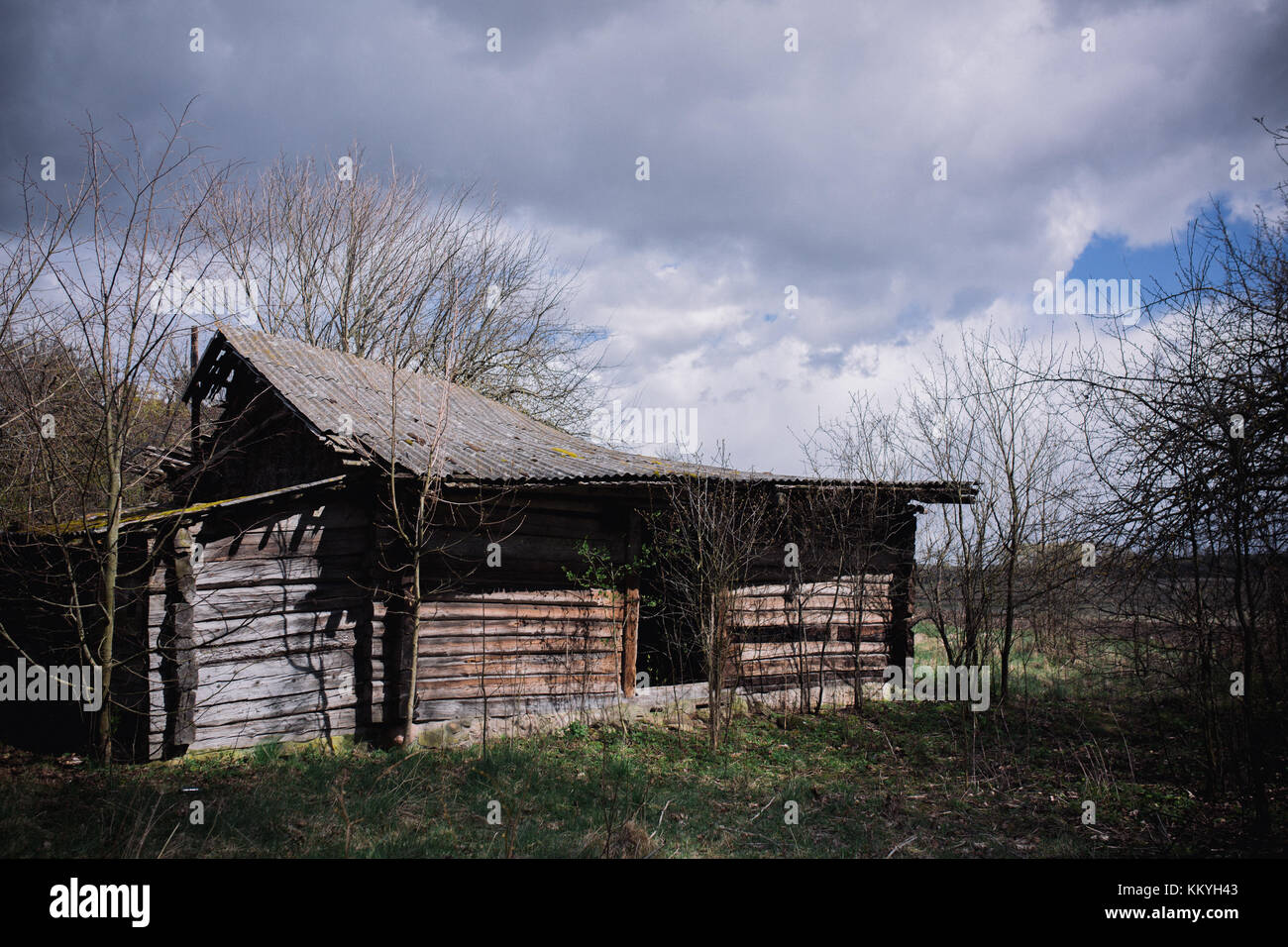 Old destroyed house in village. Countryside background. Landscape Stock ...