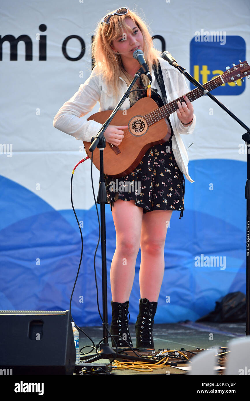 KEY BISCAYNE, FL - MARCH 24: Singer Hailey Knox performs at The Miami ...