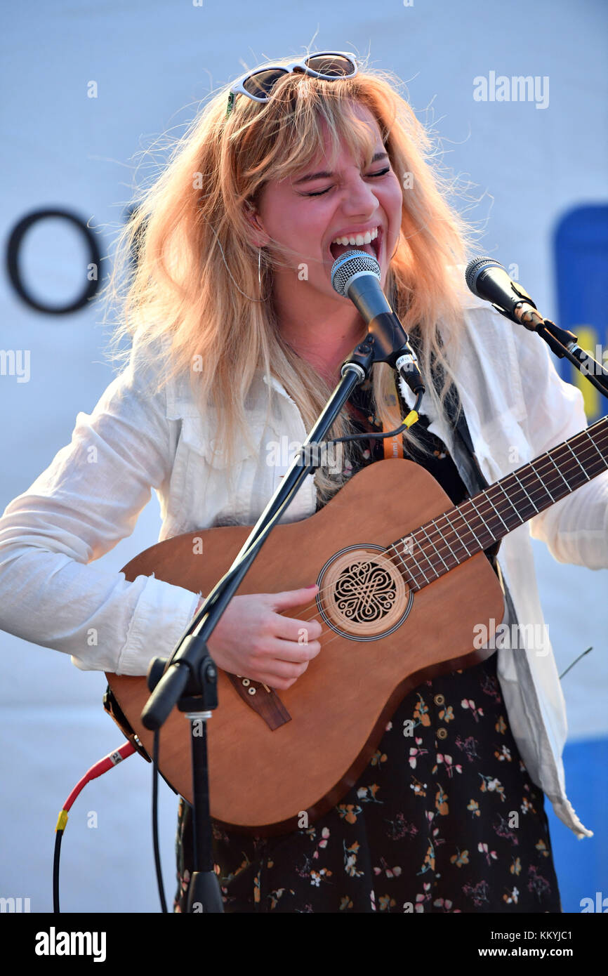 KEY BISCAYNE, FL - MARCH 24: Singer Hailey Knox performs at The Miami ...
