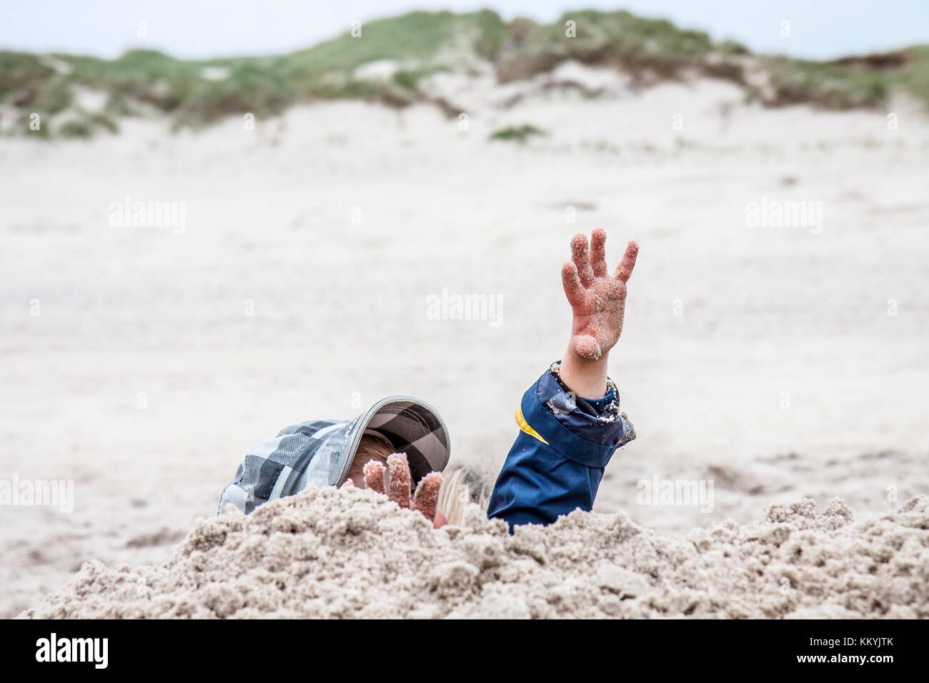 Boy sand castle hat hi-res stock photography and images - Alamy