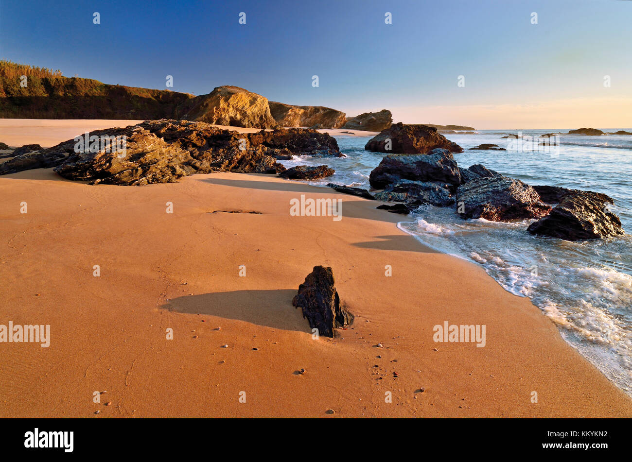 Natural rocks in atlantic hi-res stock photography and images - Alamy