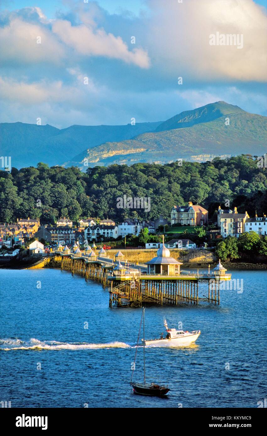 Bangor wales town hi-res stock photography and images - Alamy