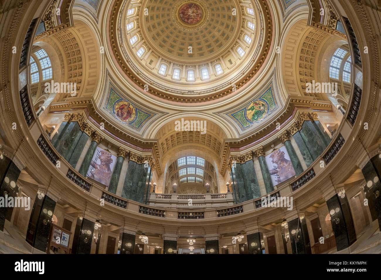 Inner dome of the Wisconsin State Capitol from the rotunda floor in ...