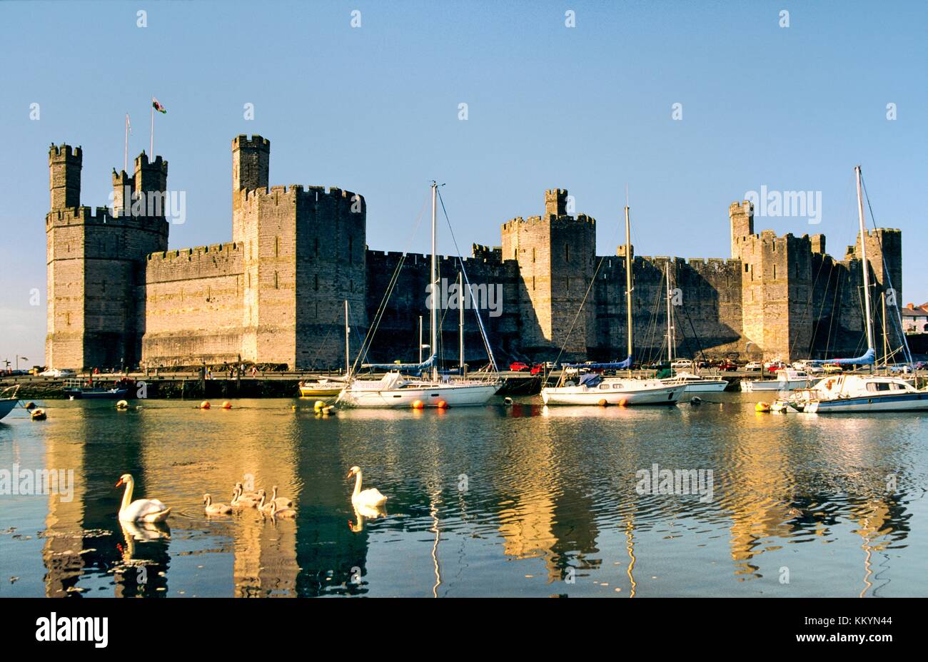 Welsh medieval castles coast coastal uk hi-res stock photography and ...