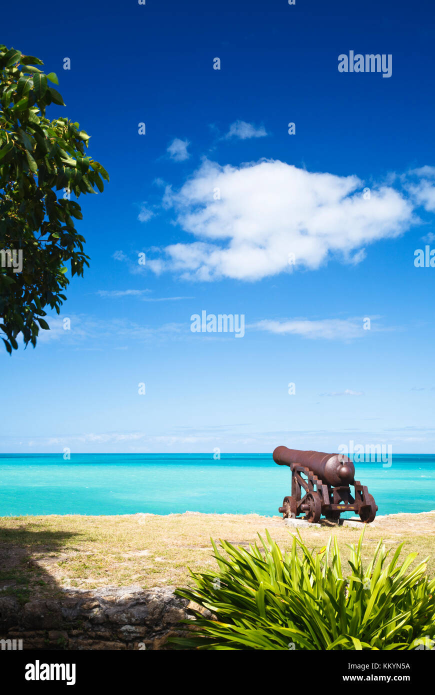 An old english cannon at Fort James in Antigua, view over the turquoise ...