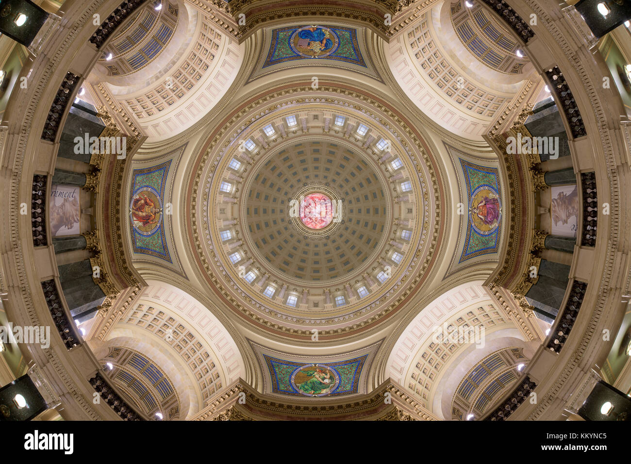 Inside the capitol dome hi-res stock photography and images - Alamy