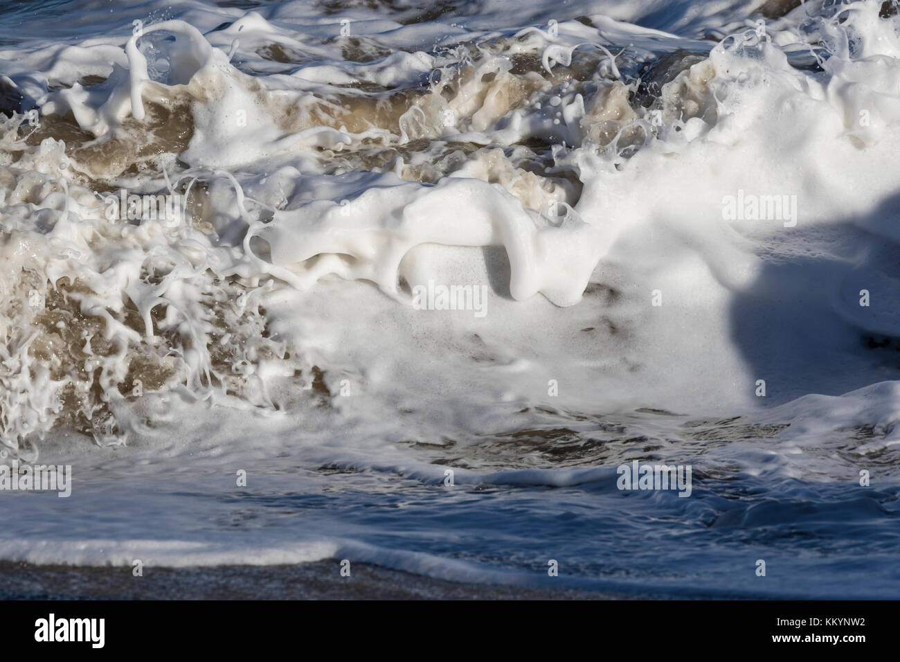 Pounding wave hi-res stock photography and images - Alamy