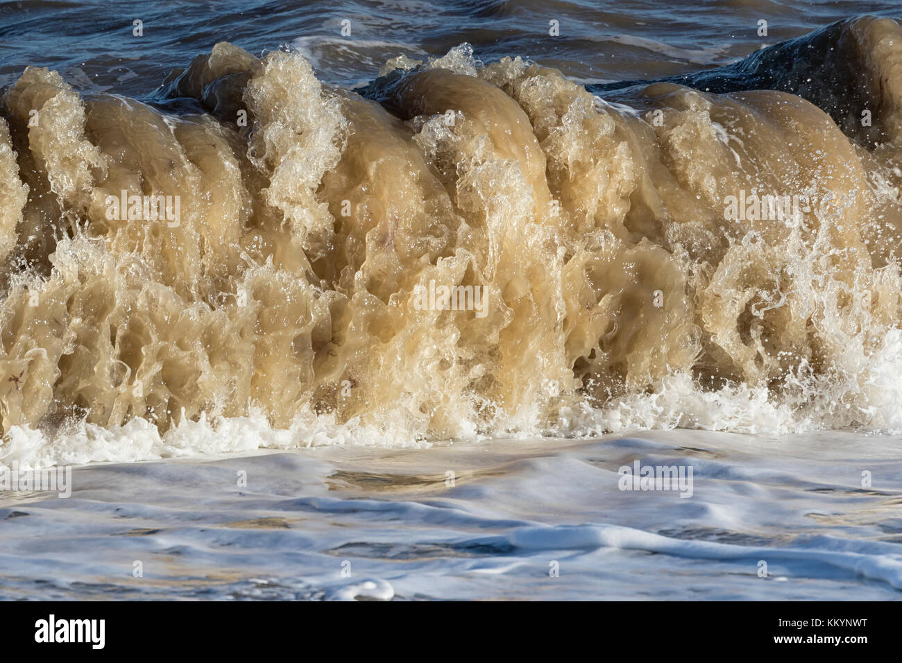 Pounding wave hi-res stock photography and images - Alamy